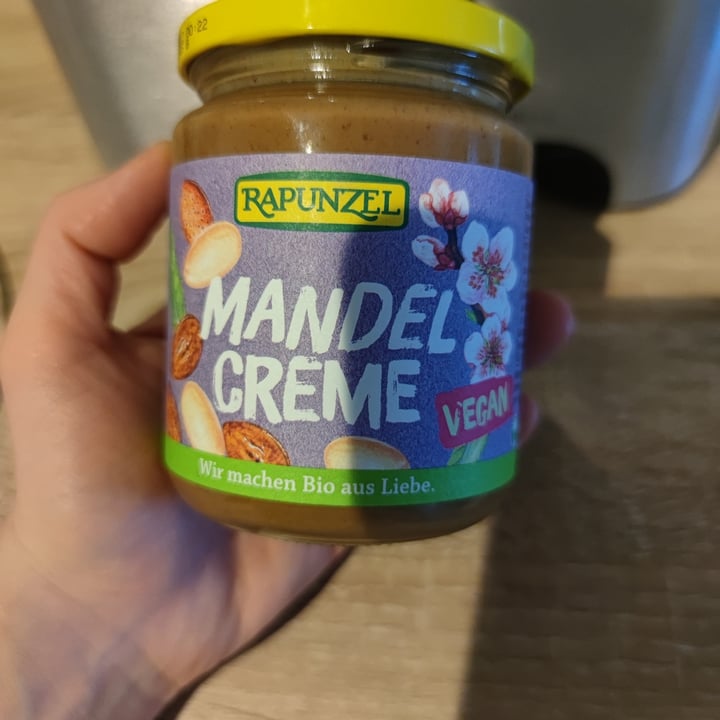 Rapunzel Mandel Creme Review | abillion