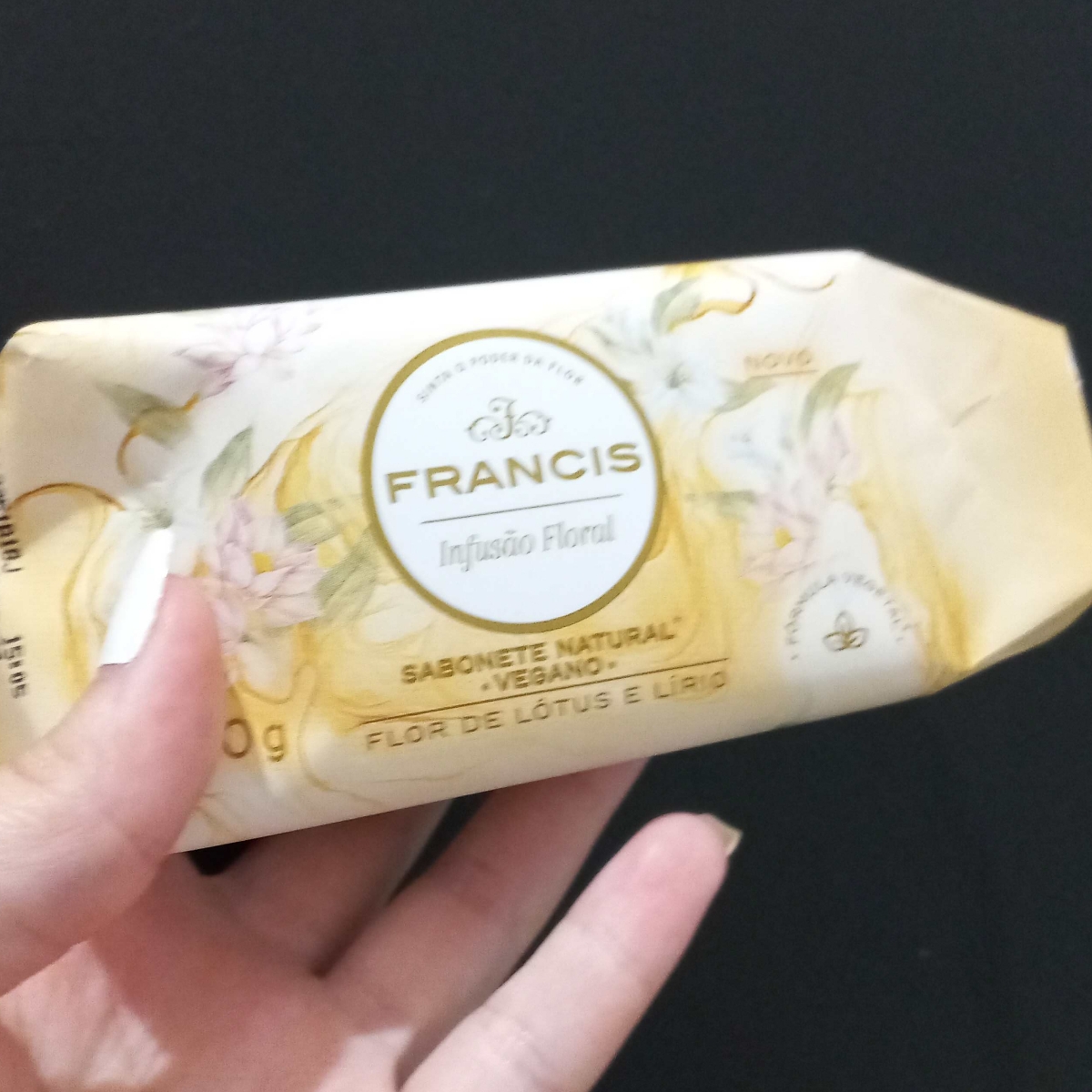 Francis Groselha Negra E Cedro Reviews | abillion