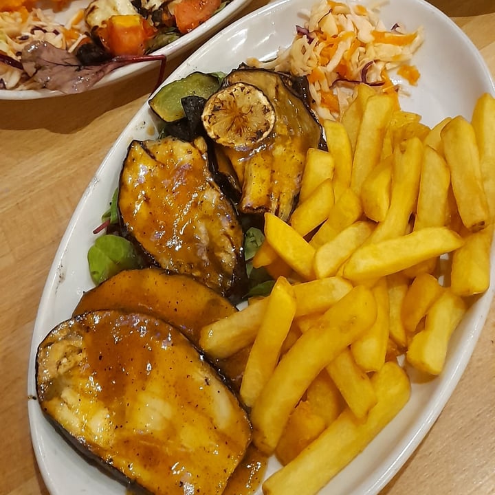 Irie Shack, Cathays United Kingdom Aubegine steak Review | abillion