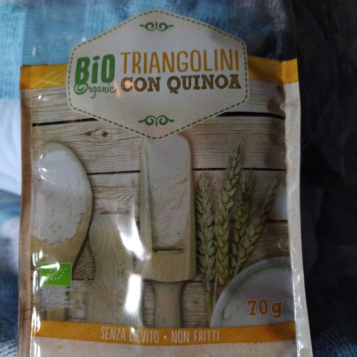 Triangolini di quinoa from Vemondo - Vegan Product Reviews & Ratings ...