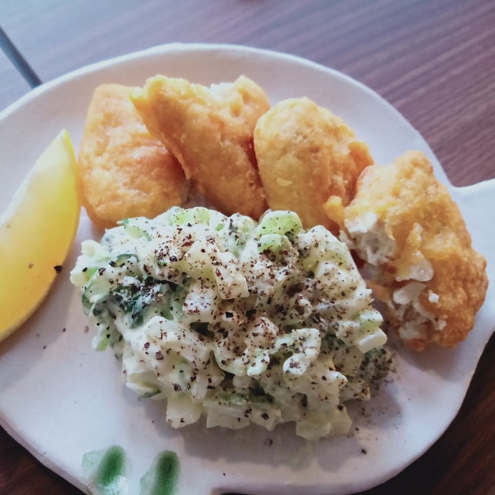 Makuake Kallang, Singapore Tofu fish and chips Review | abillion