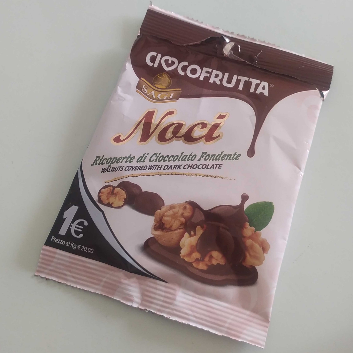 Noci ricoperte di cioccolato from Ciocofrutta Sagi - Vegan Product ...