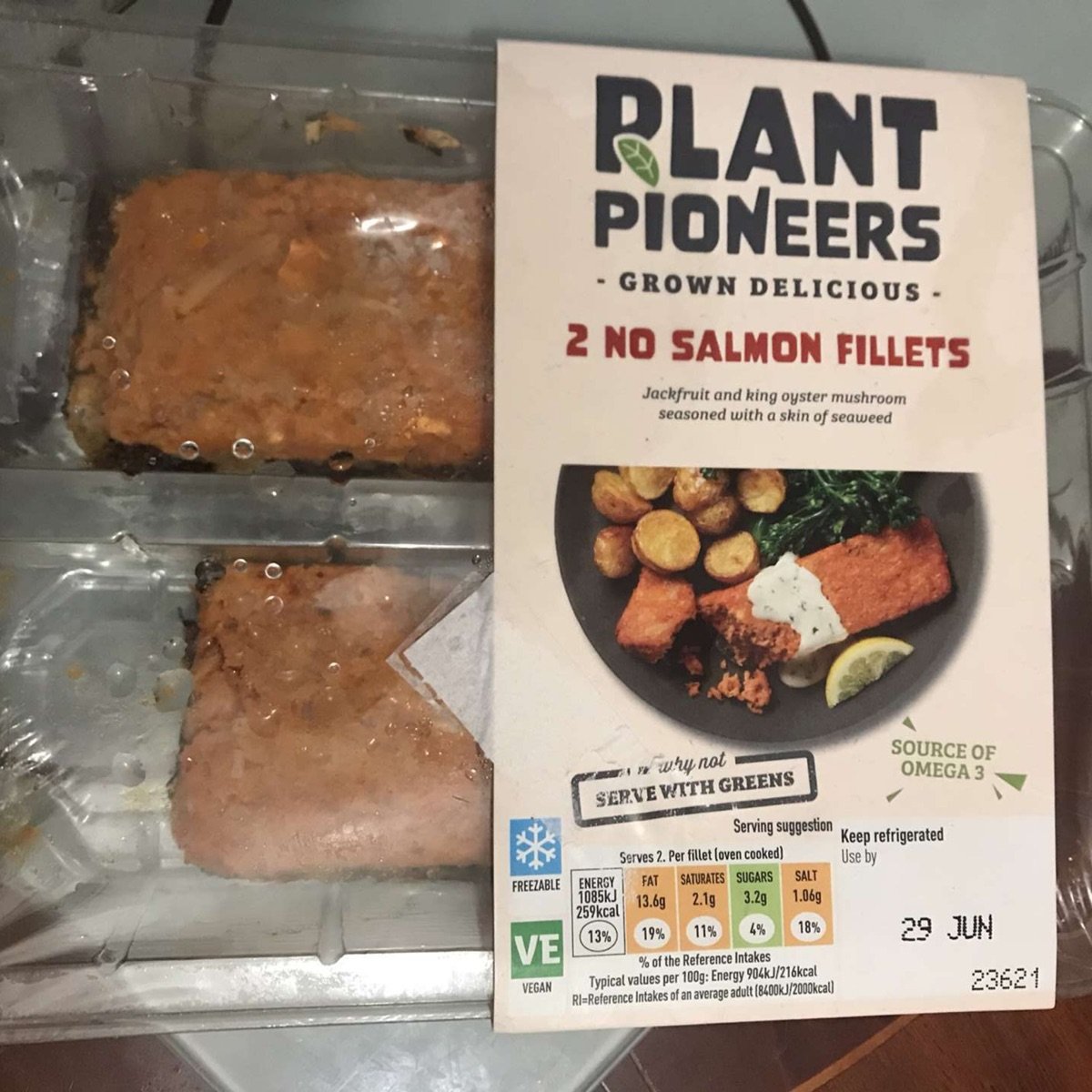2 no salmon fillets from Plant Pioneers - Vegan Product Reviews ...