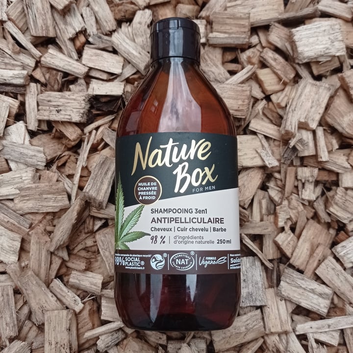 Nature Box Beauty Shampoing huile de chanvre 3 en 1 Review | abillion
