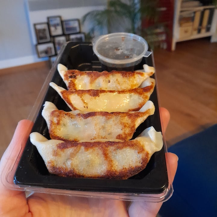 Wawa Restaurant Ltd United Kingdom Vegetable Gyoza Review | abillion