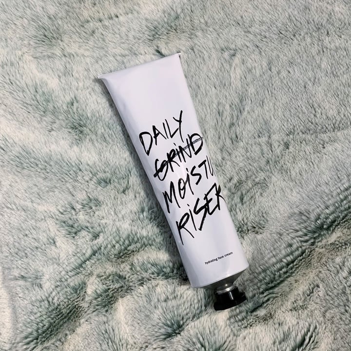 Doers of London Daily grind moisturizer Review | abillion