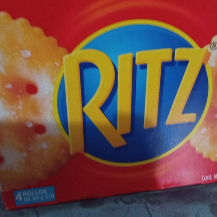 Ritz Cracked Pepper Crackers Review | abillion
