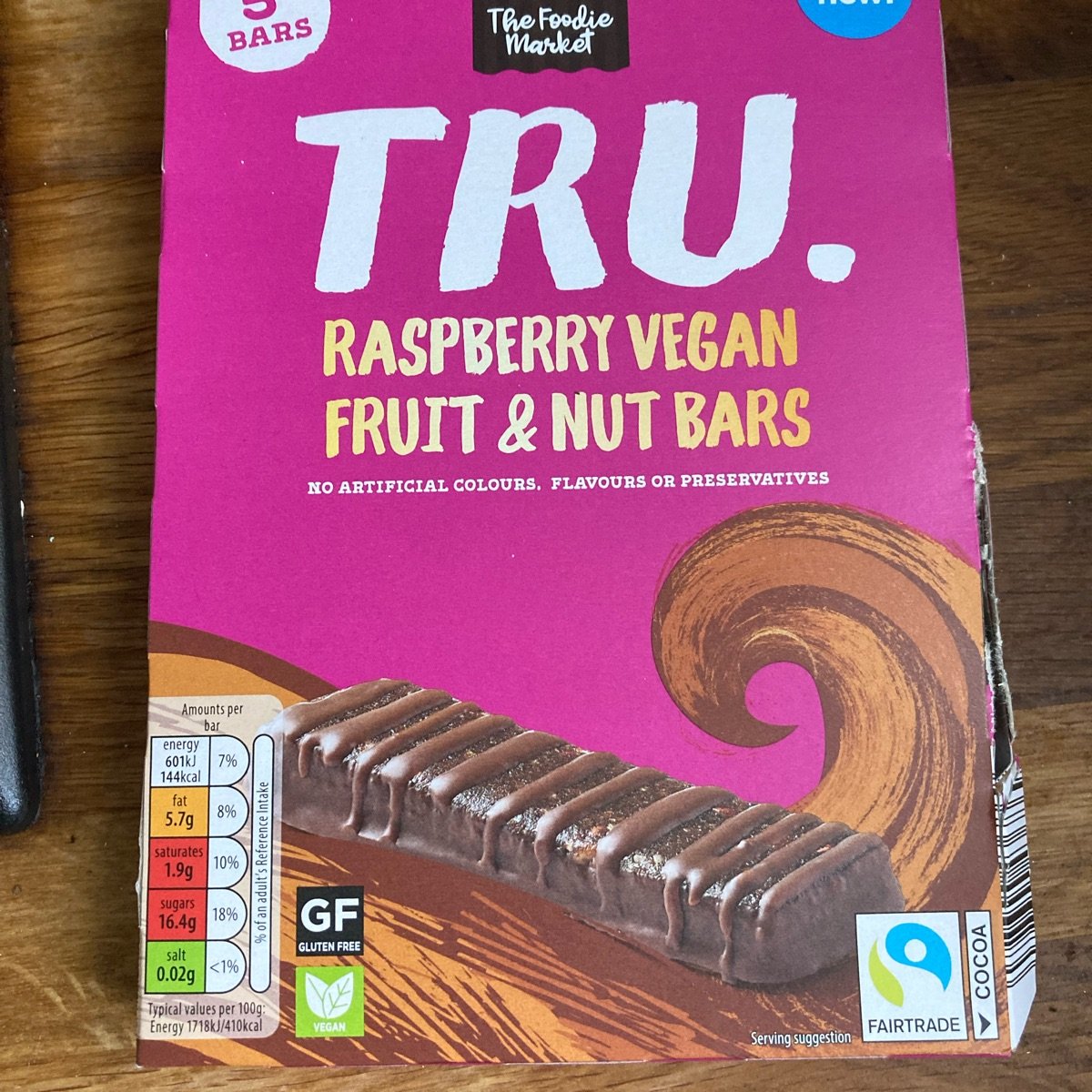 Tru Raspberry and chocolate fruit bar from Aldi foodie market - Vegan ...