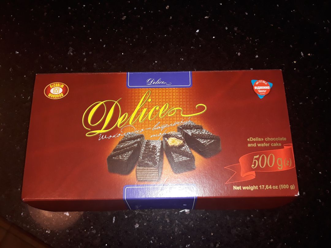 Chocolate And Wafer Cake from Delice - Vegan Product Reviews & Ratings ...