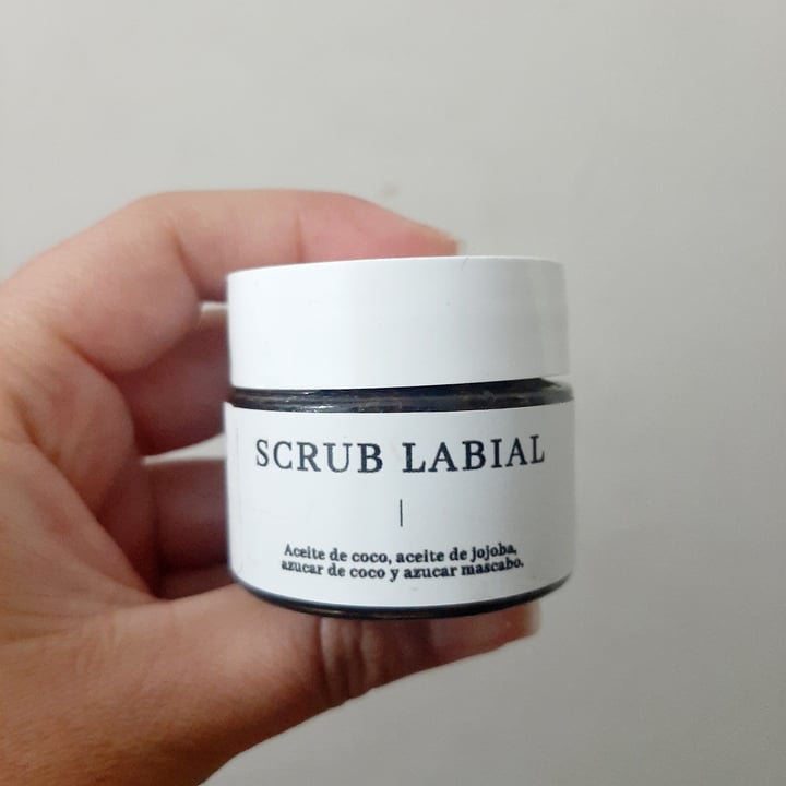 Kamikaze Cosmetica Scrub Labial Review | abillion