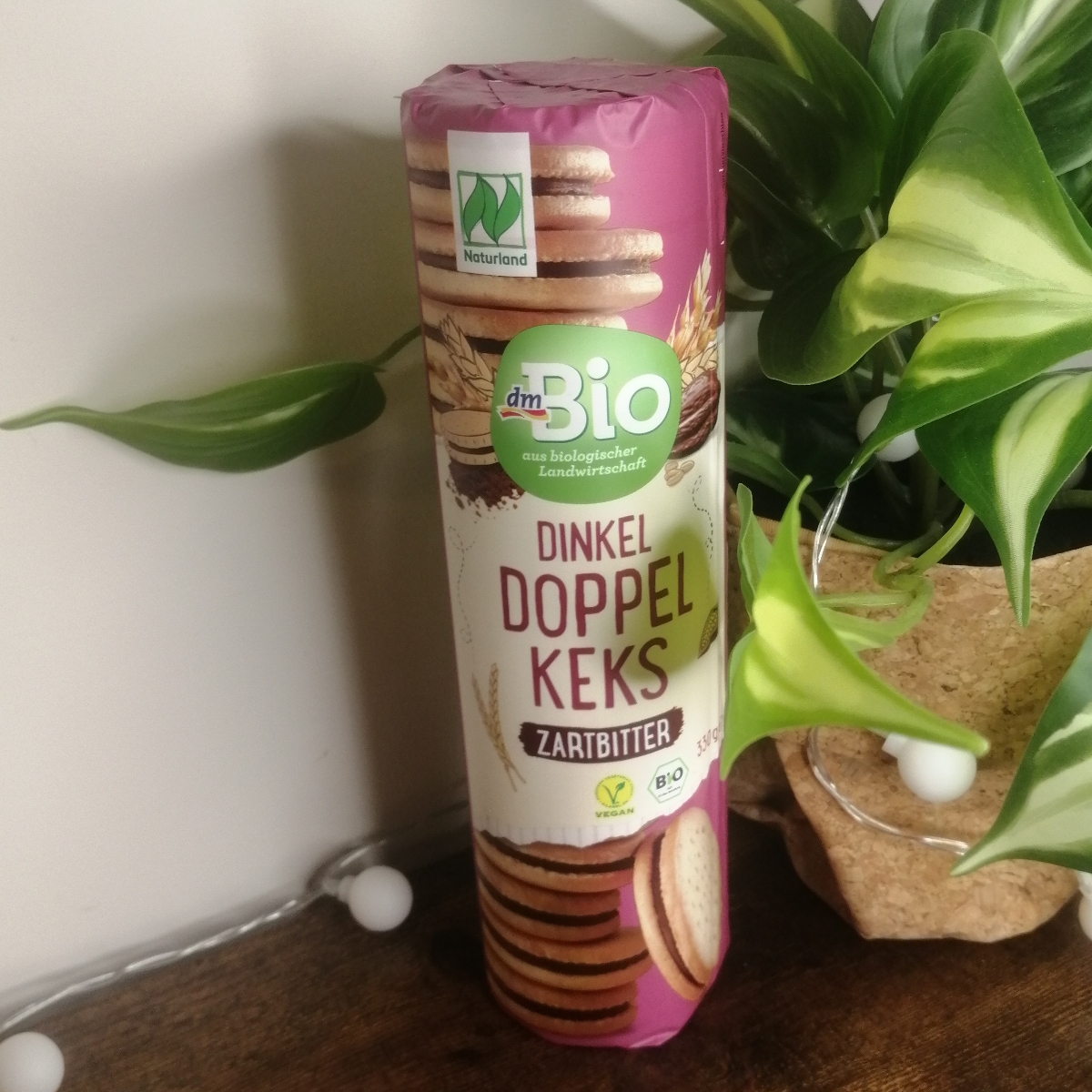 Dinkel Doppelkeks Zartbitter from dmBio - Vegan Product Reviews ...