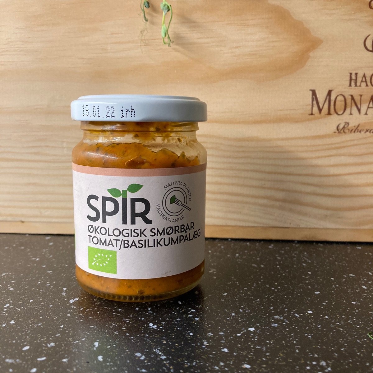 Organic Tomato and basil spread from SPIR - Vegan Product Reviews ...