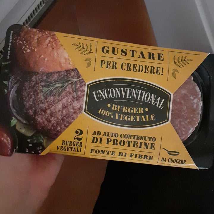 Unconventional Burger Vegetale Classico - Classic Burger Review | abillion