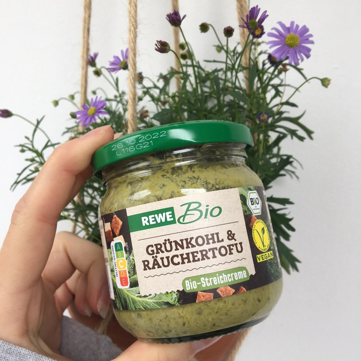 Grünkohl & Räuchertofu Streichcreme from Rewe Bio - Vegan Product ...