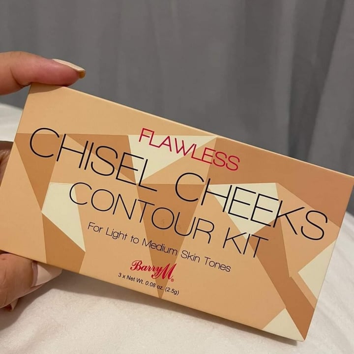 Barry M Flawless Chisel Cheeks Contour Kit Review | abillion