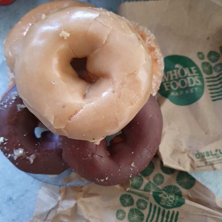 Whole Foods Market Vegan Maple Donut Review | abillion
