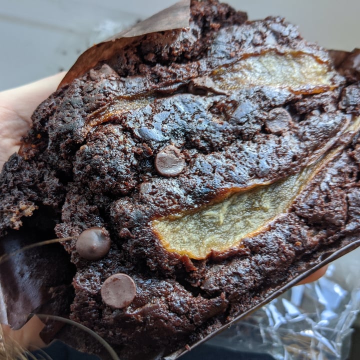 Locavore Kitchen 🍴 Pear & Chocolate Cake Review | abillion