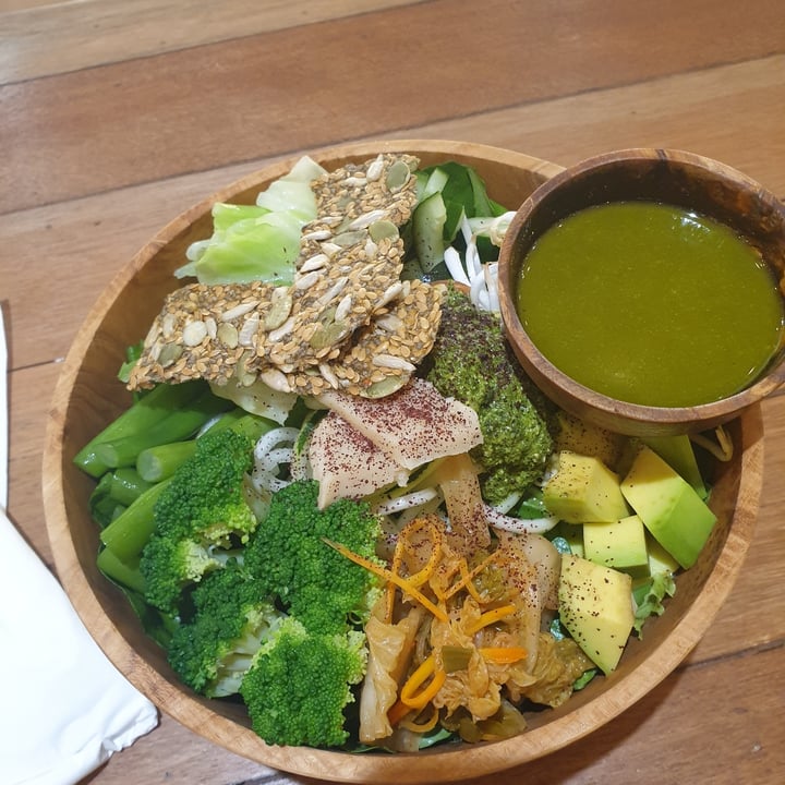 Healthy Ubud Indonesia Keto Salad Bowl Review | abillion