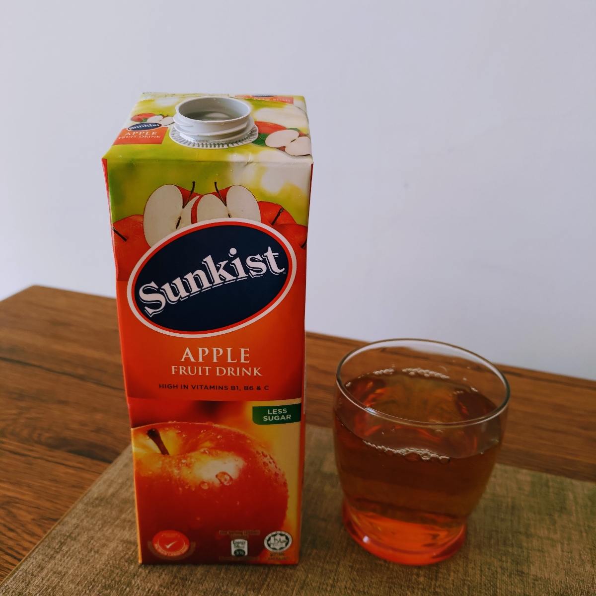 Apple Fruit Drink from Sunkist - Vegan Product Reviews & Ratings | abillion