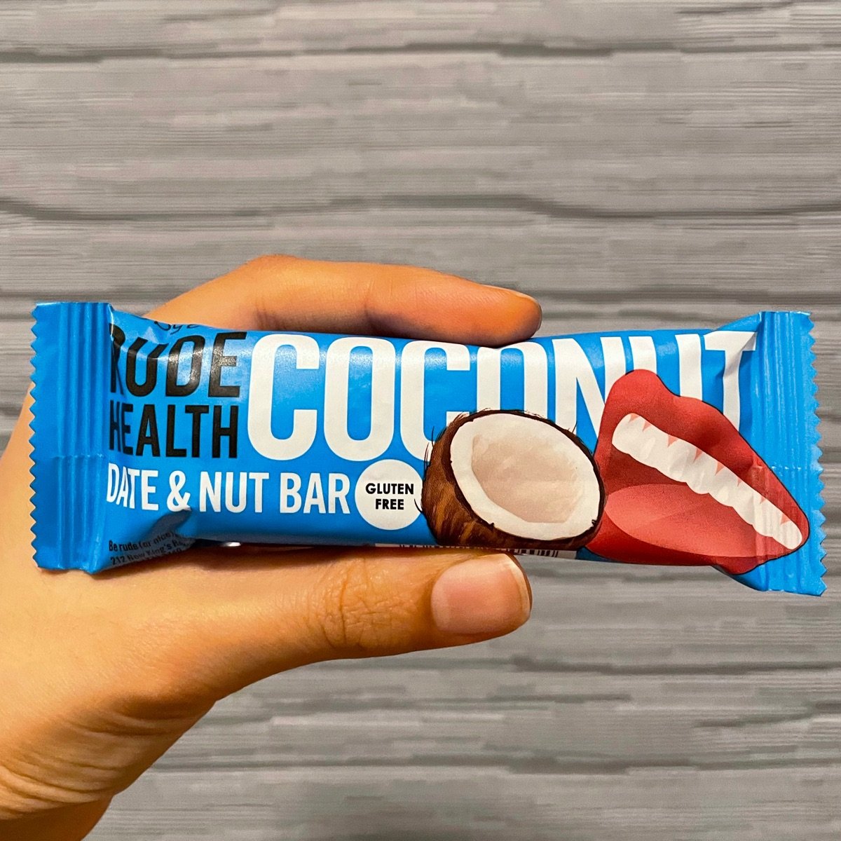 Rude health - Coconut date and nut bar Review | abillion