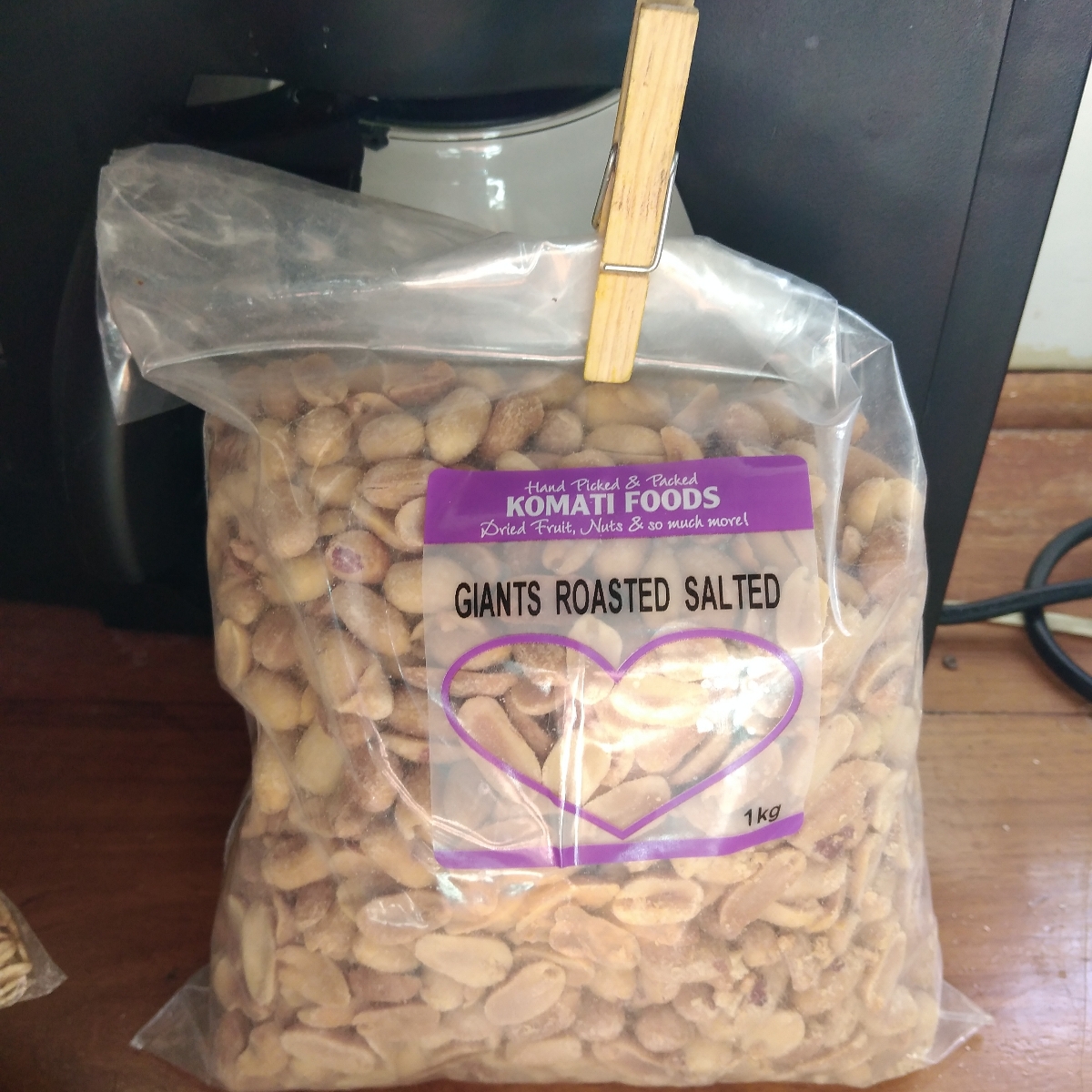 Komati Foods Giant roasted salted peanuts 评价 | abillion