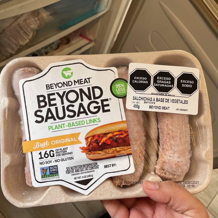 Beyond Meat Beyond Sausage Brat Original Review | abillion