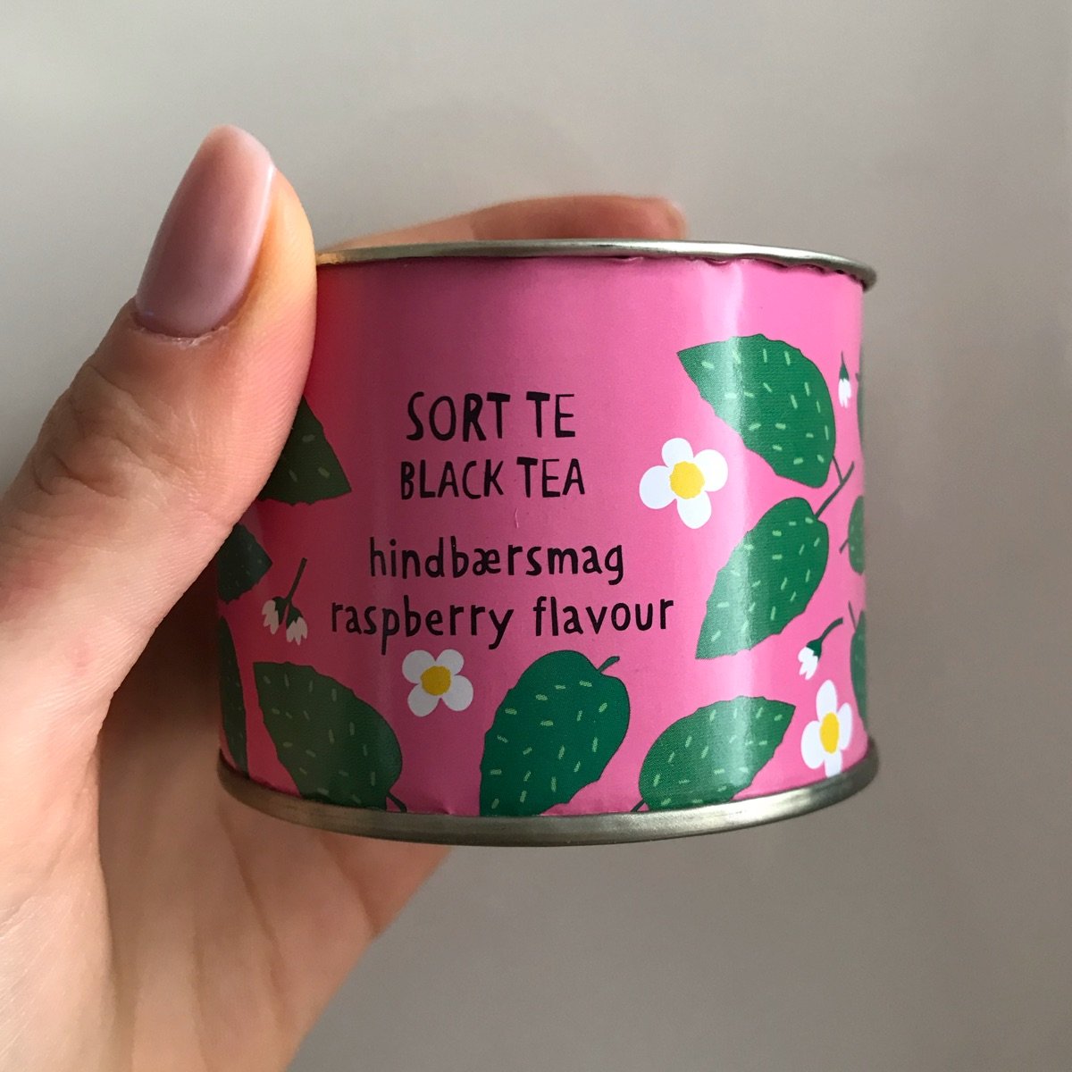 Black tea raspberry flavour from Flying Tiger - Vegan Product Reviews ...