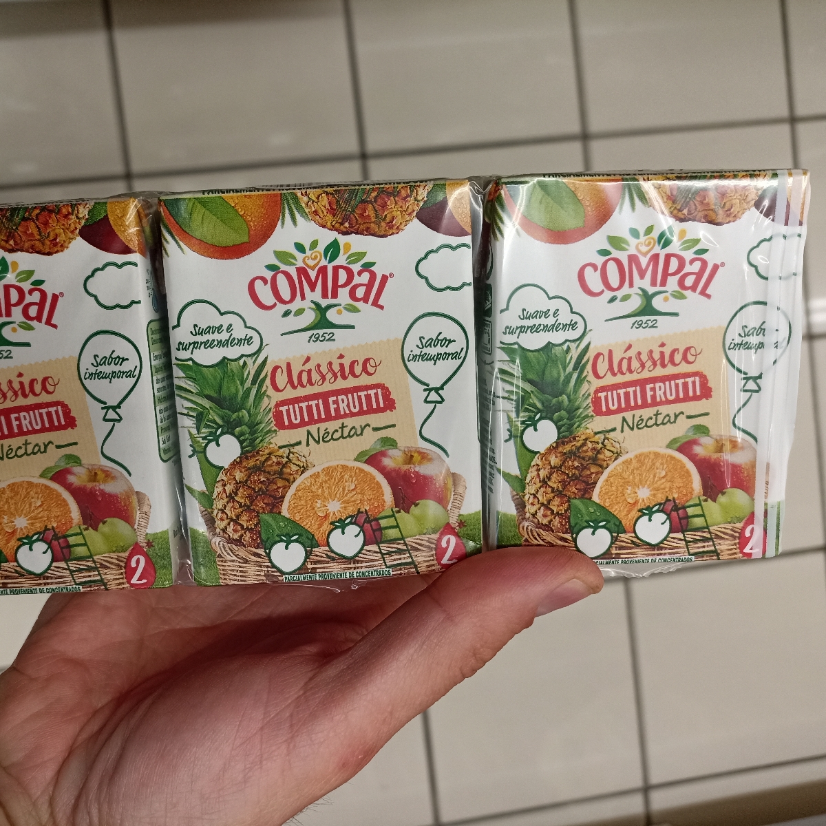 Zumo de tutti frutti from Compal - Vegan Product Reviews & Ratings ...