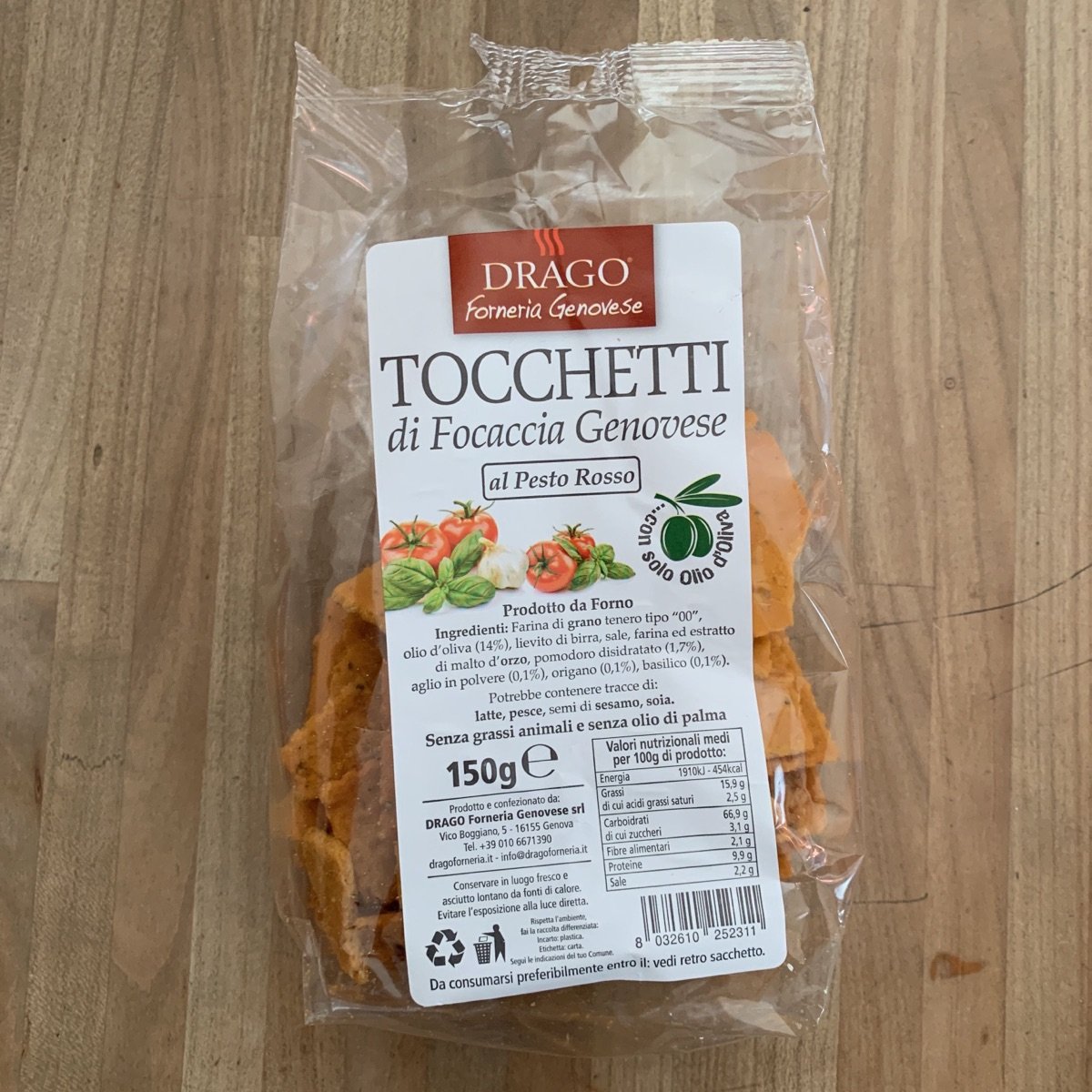 Tocchetti di Focaccia Genovese al Pesto Rosso from Drago forneria ...