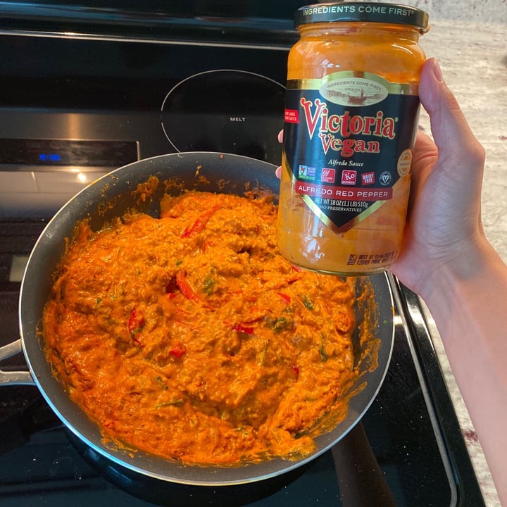 Victoria Fine Foods Victoria Vegan Alfredo Red Pepper Sauce Review ...