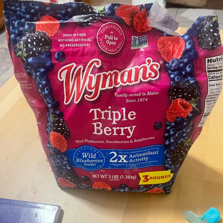 Wyman’s Frozen triple berry Review | abillion