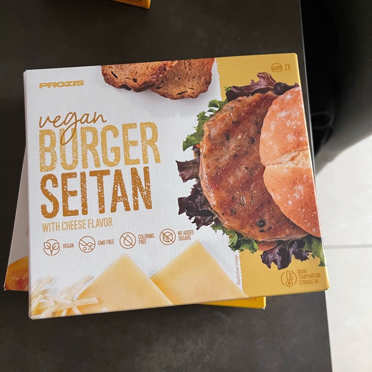Burger seitan cheese flavor from Prozis - Vegan Product Reviews ...