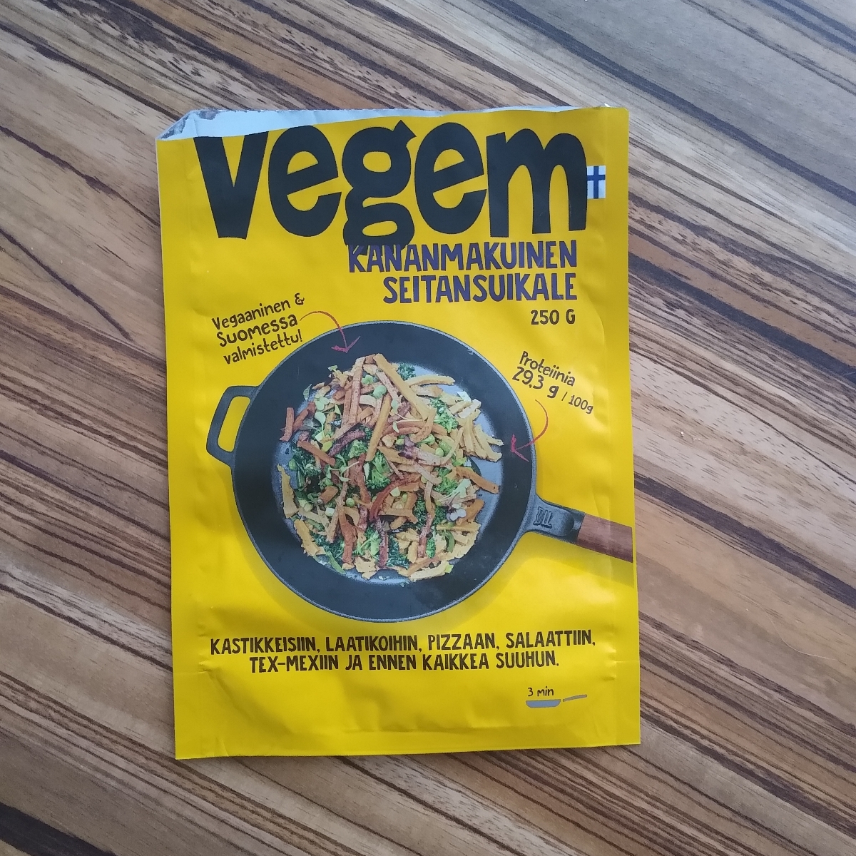 Kananmakuinen seitansuikale from Vegem - Vegan Product Reviews ...