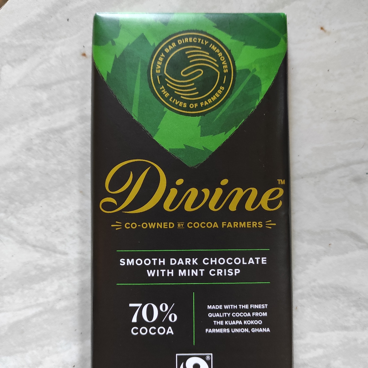 Smooth Dark Chocolate With Mint Crisp from Divine Chocolate - Vegan ...