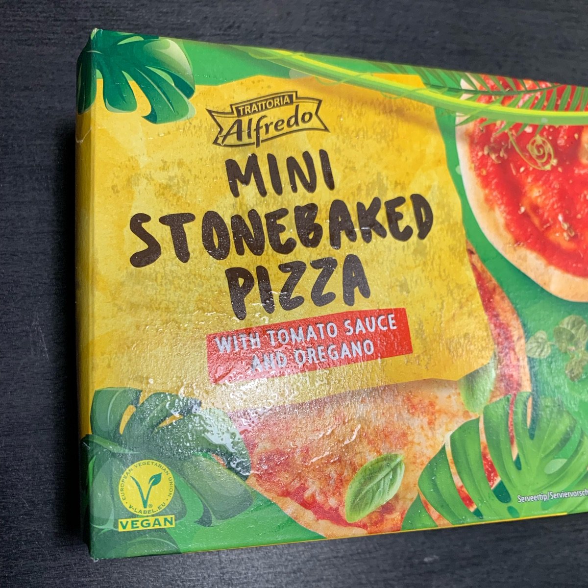 Mini stonebaked Pizza from Trattoria Alfredo - Vegan Product Reviews ...