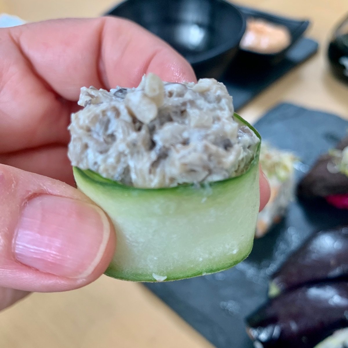 Gunks de Pepino e Shimeji at Temakeria & Cia, São Paulo - Vegan Dish ...