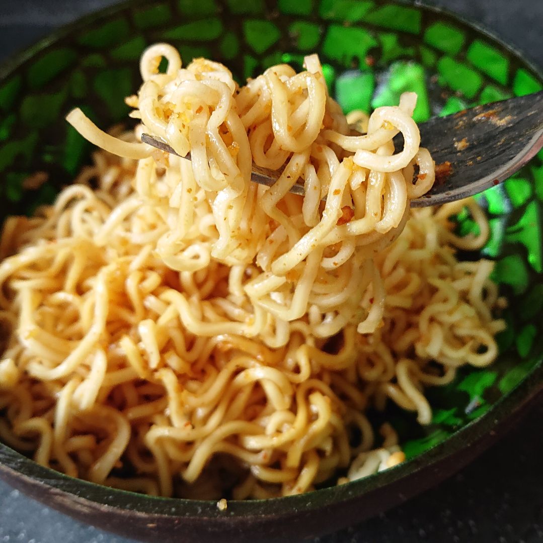 Vegetarian Extra Hot Fried Noodle from Maitri - Vegan Product Reviews ...
