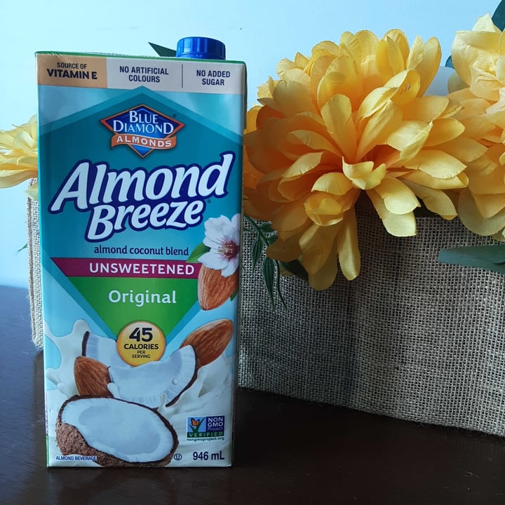Blue Diamond Almond Coconut Blend Review | abillion