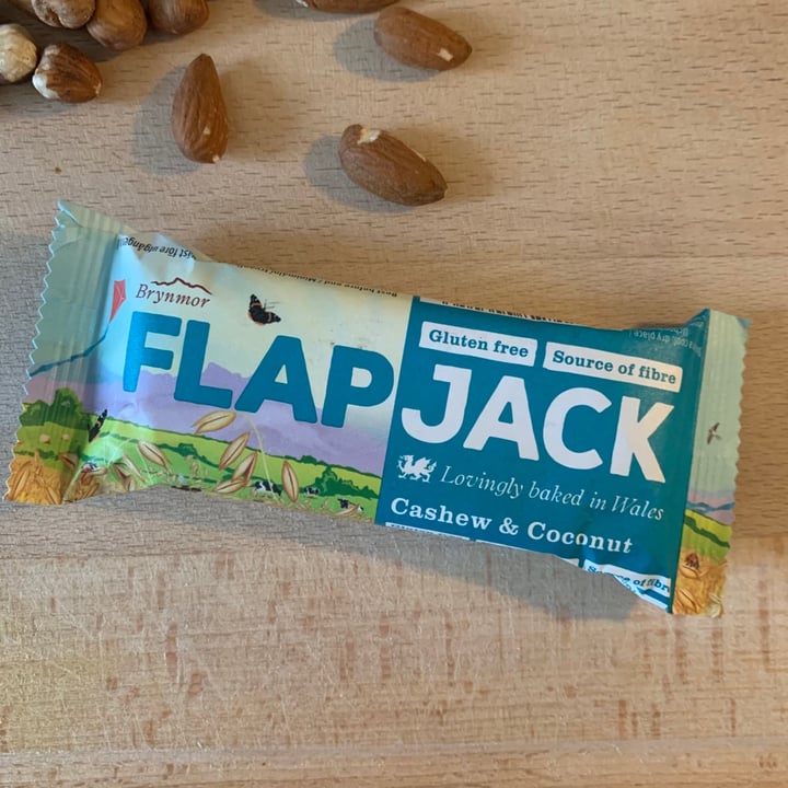 Brynmor Flapjack Cashew & Coconut Review | abillion