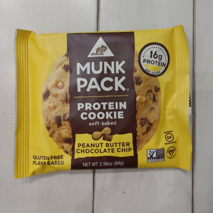 Munk Pack Munk Pack Peanut Butter Chocolate Chip Protein Cookie Review ...