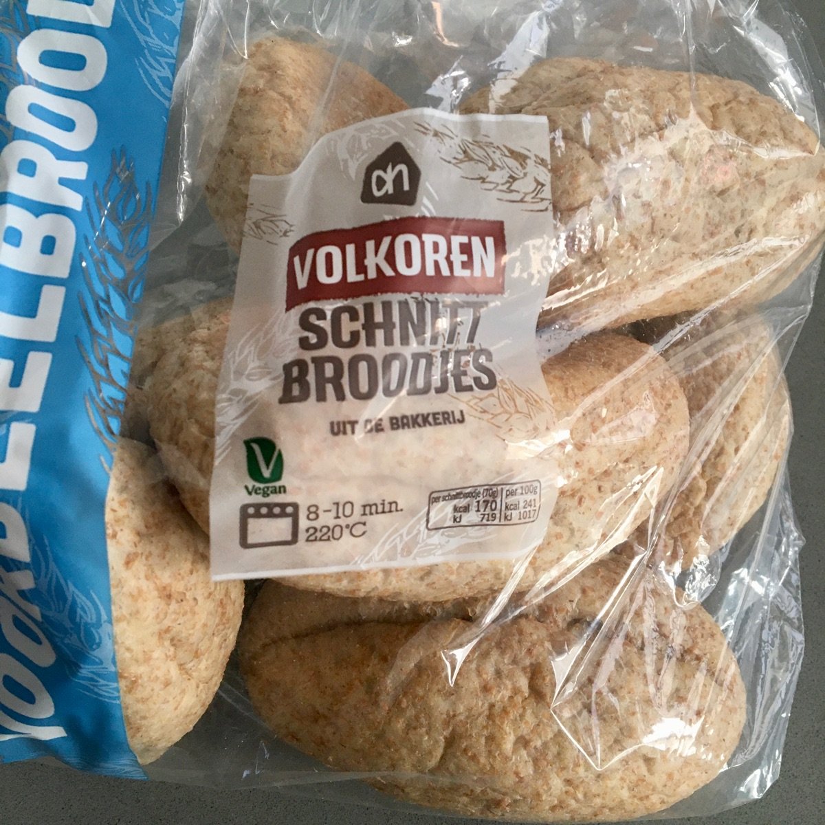 Volkoren Schnitt Broodjes from Albert Heijn AH - Vegan Product Reviews ...