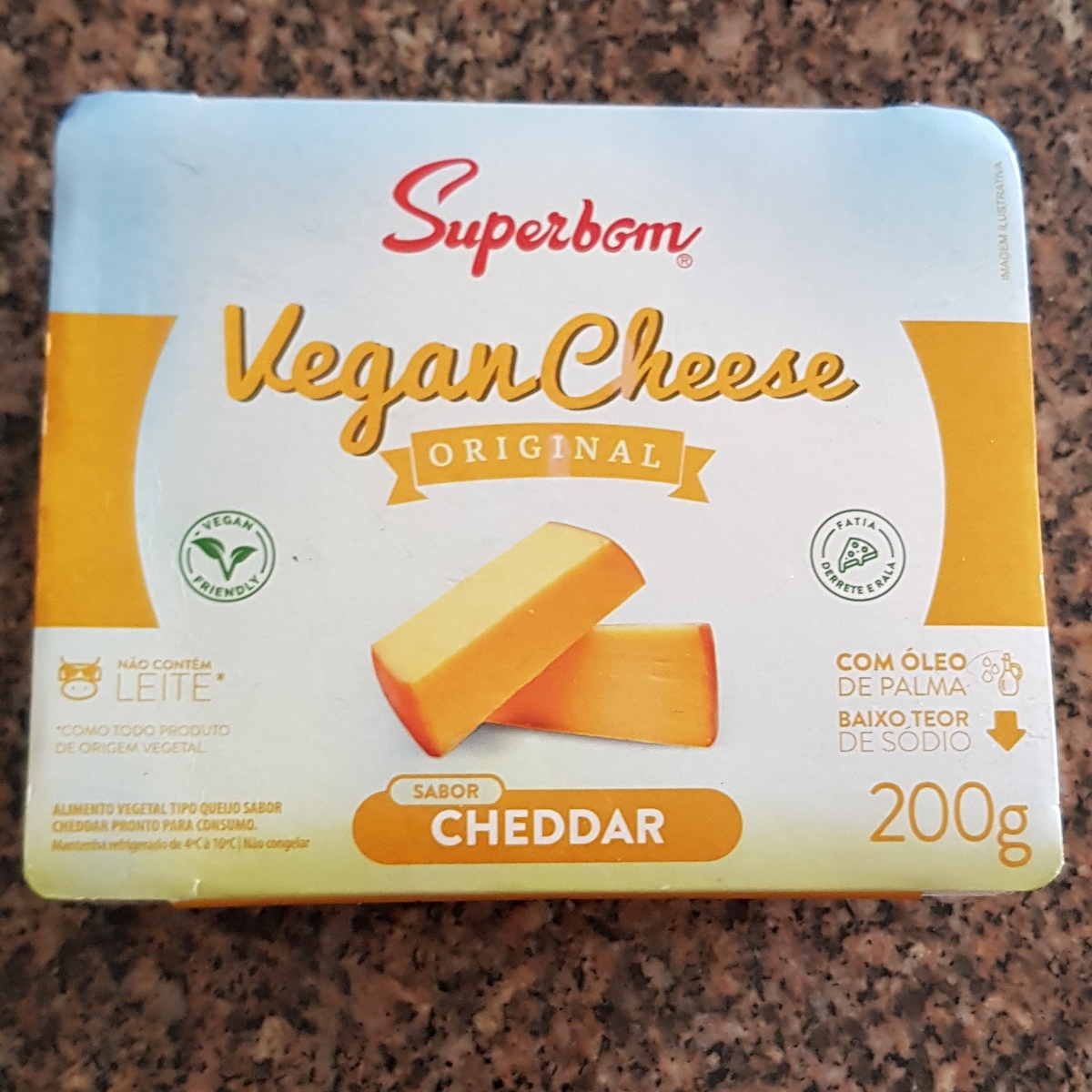 Superbom - Vegan Cheese Prato Review | abillion