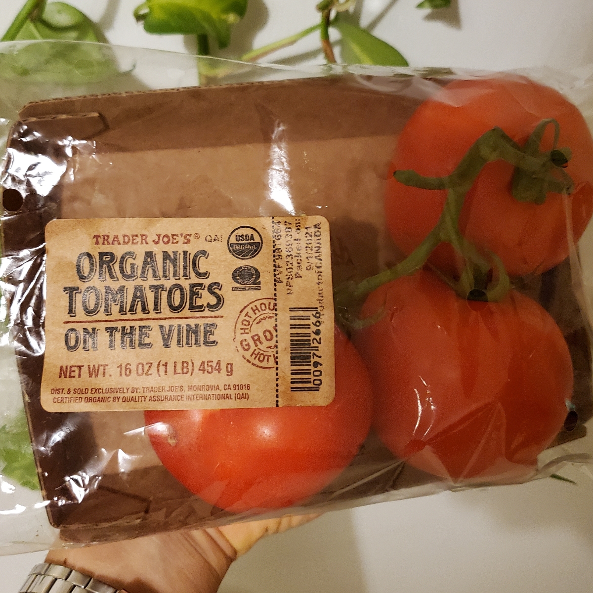 Organic Tomatoes on the Vine from Trader Joe's - Vegan Product Reviews ...