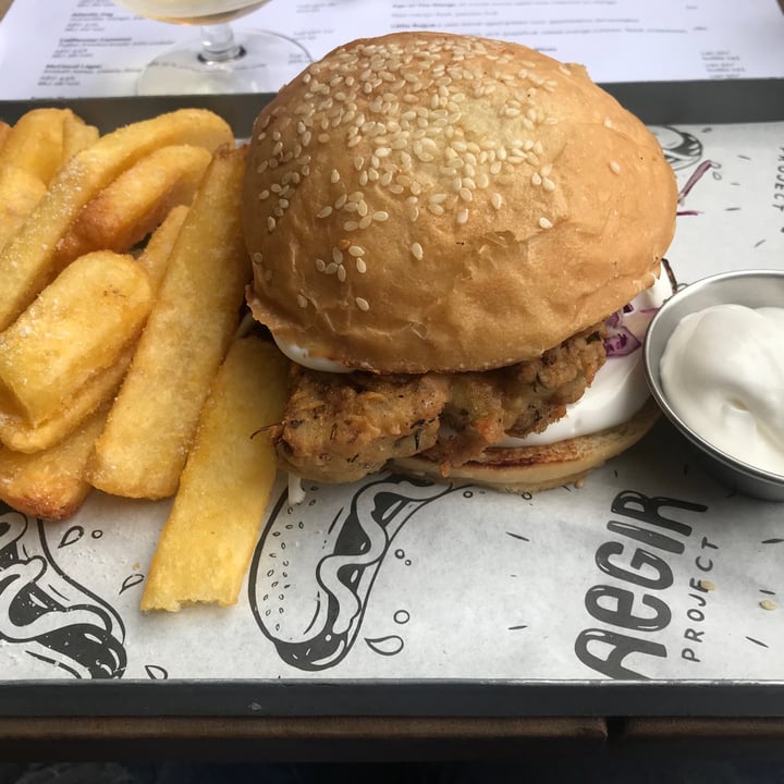 Aegir Project Brewery Cape Town, South Africa Vegan kfc burger Review ...