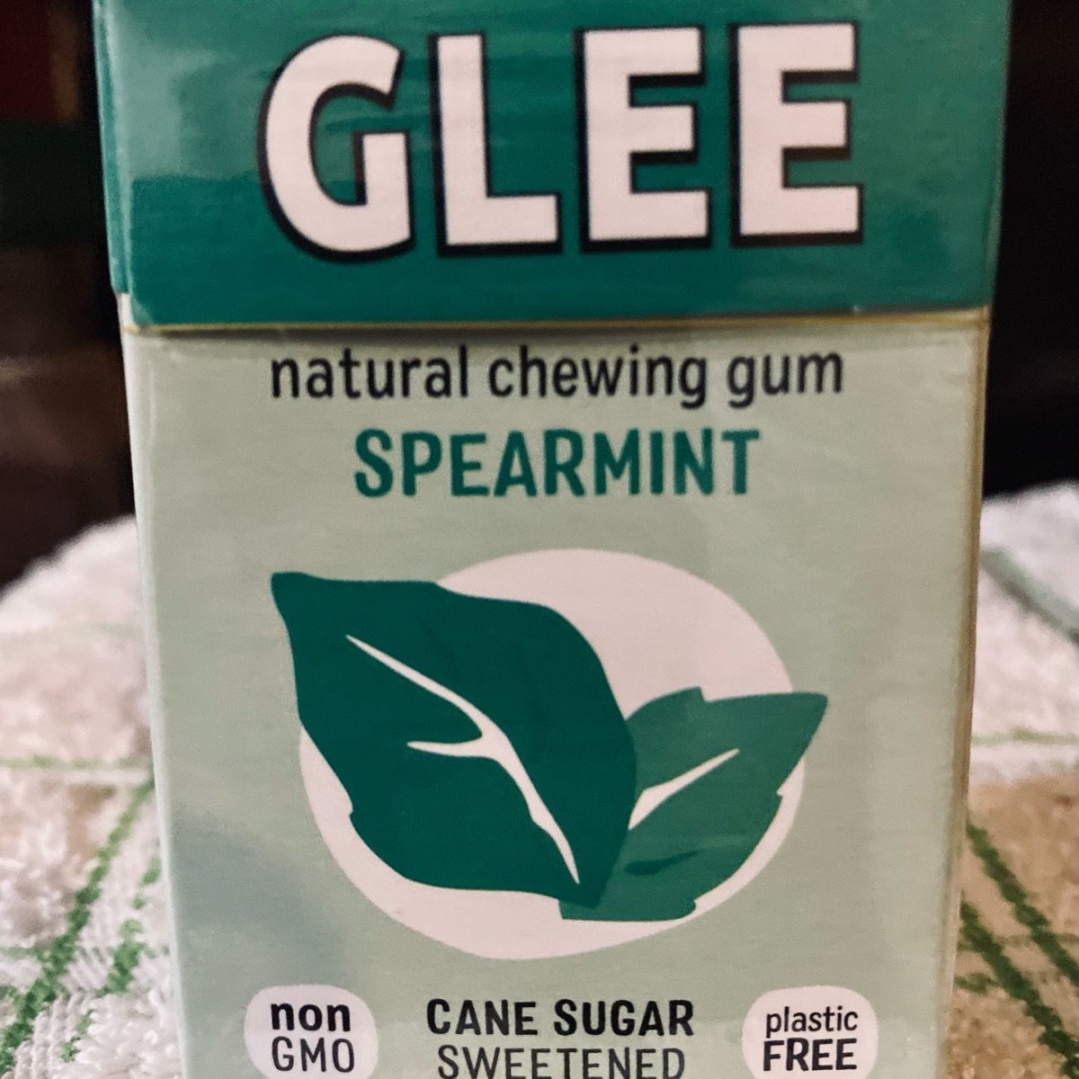 Natural chewing gum spearmint from Glee Gum - Vegan Product Reviews ...