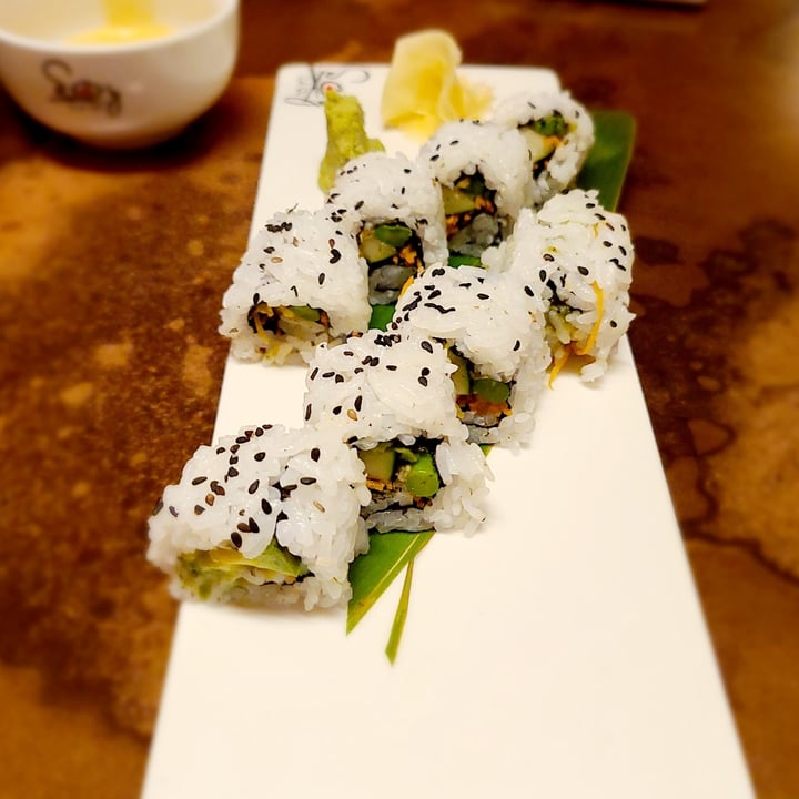 Soy Sushi Bar at Sandals Montego Bay Jamaica Vegetable Sushi Roll ...