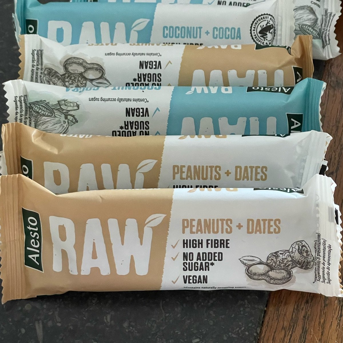 Alesto Raw Peanuts + Dates Bar Reviews | abillion