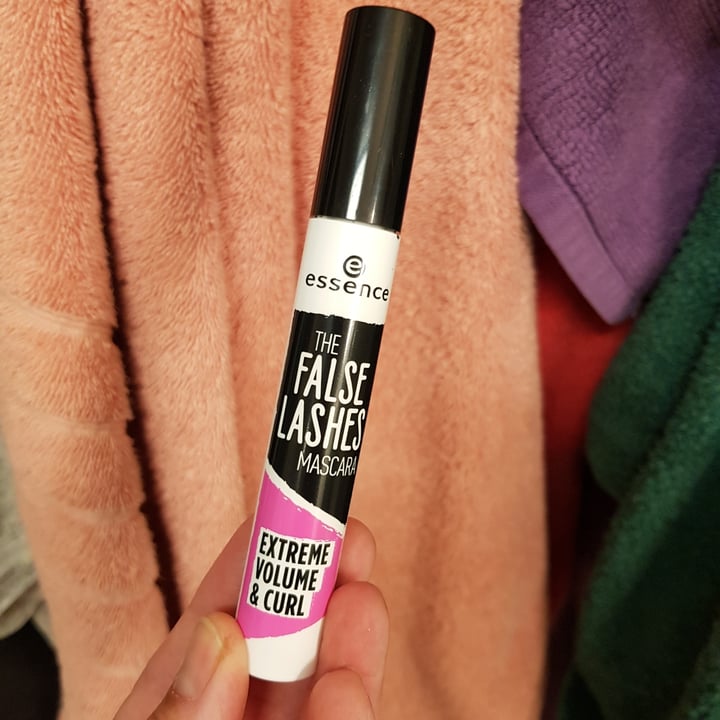Essence Cosmetics False lashes mascara Review | abillion