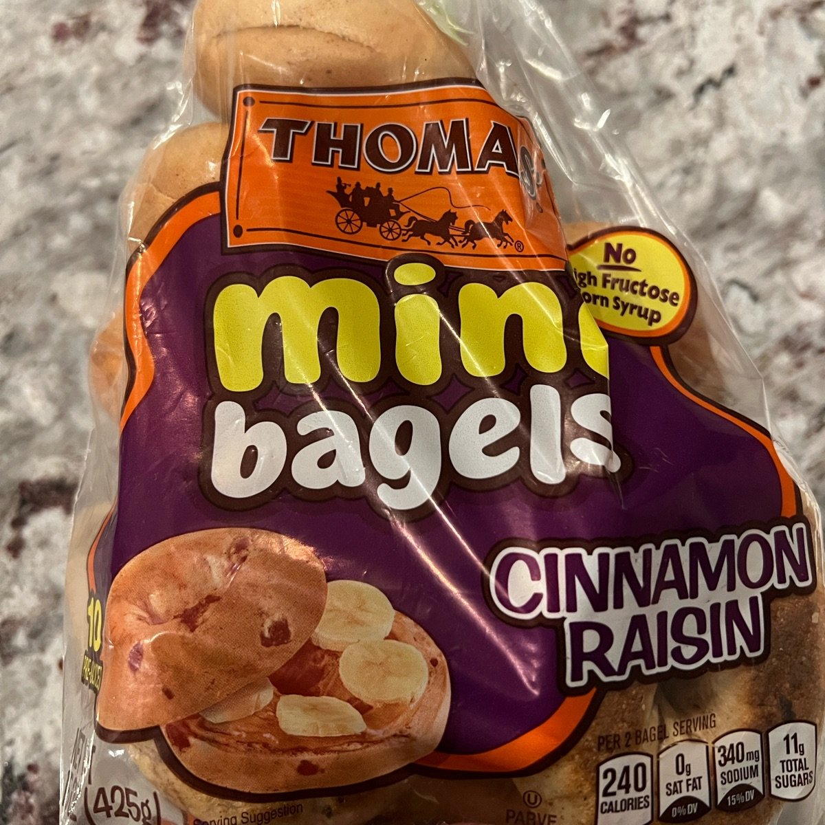 Mini Bagels Cinnamon Raisin from Thomas’ - Vegan Product Reviews ...