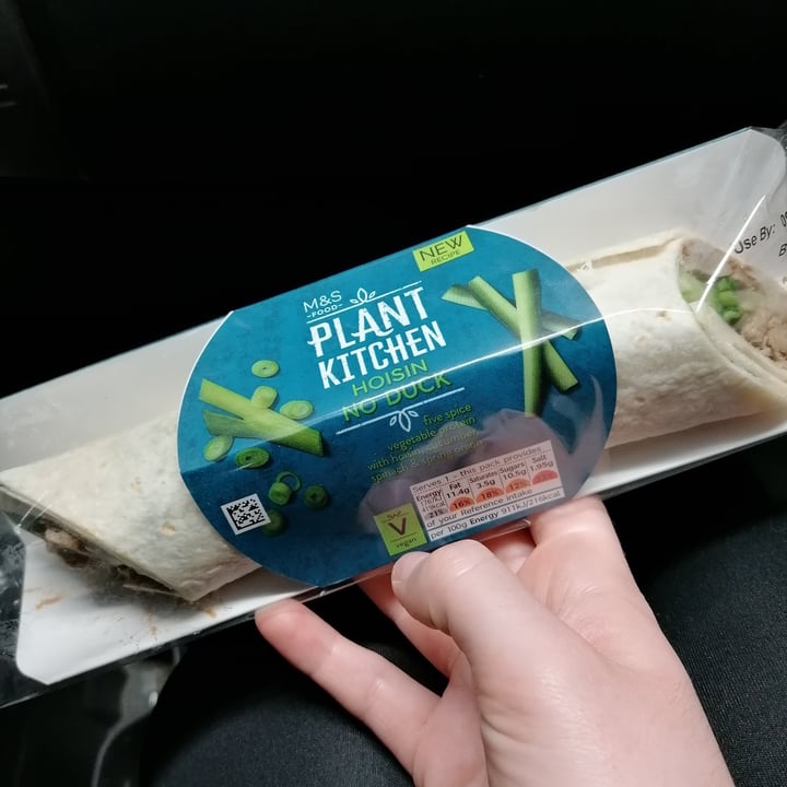 Plant Kitchen (M&S) Hoisin No Duck Wrap Review | abillion